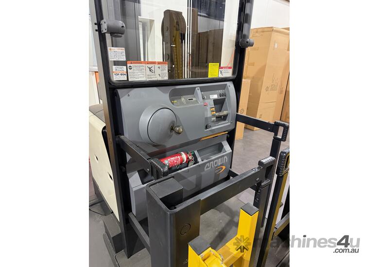 Used Crown Crown Certified Refurbished Order Picker Stock Pickers ...