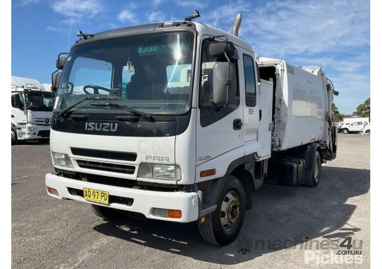 Buy Used 2007 Isuzu FRR500 Tipper Trucks in , - Listed on Machines4u