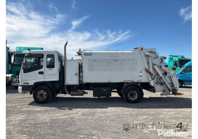 Buy Used 2007 Isuzu FRR500 Tipper Trucks in , - Listed on Machines4u