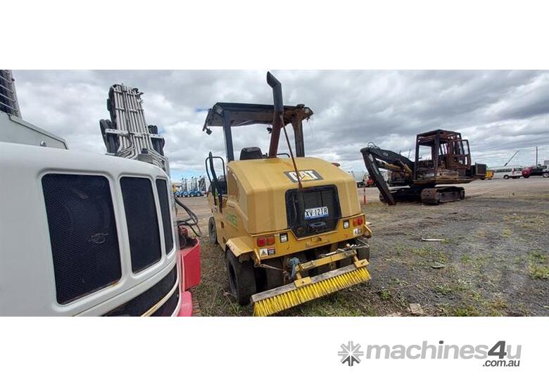 Used Caterpillar Caterpillar CW16 Multi Wheel Roller in , - Listed on ...