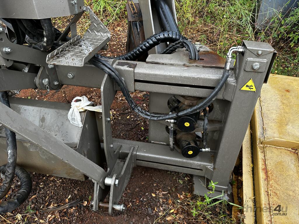 Used 2022 titan C270 3PL Backhoe Attachment (872754)