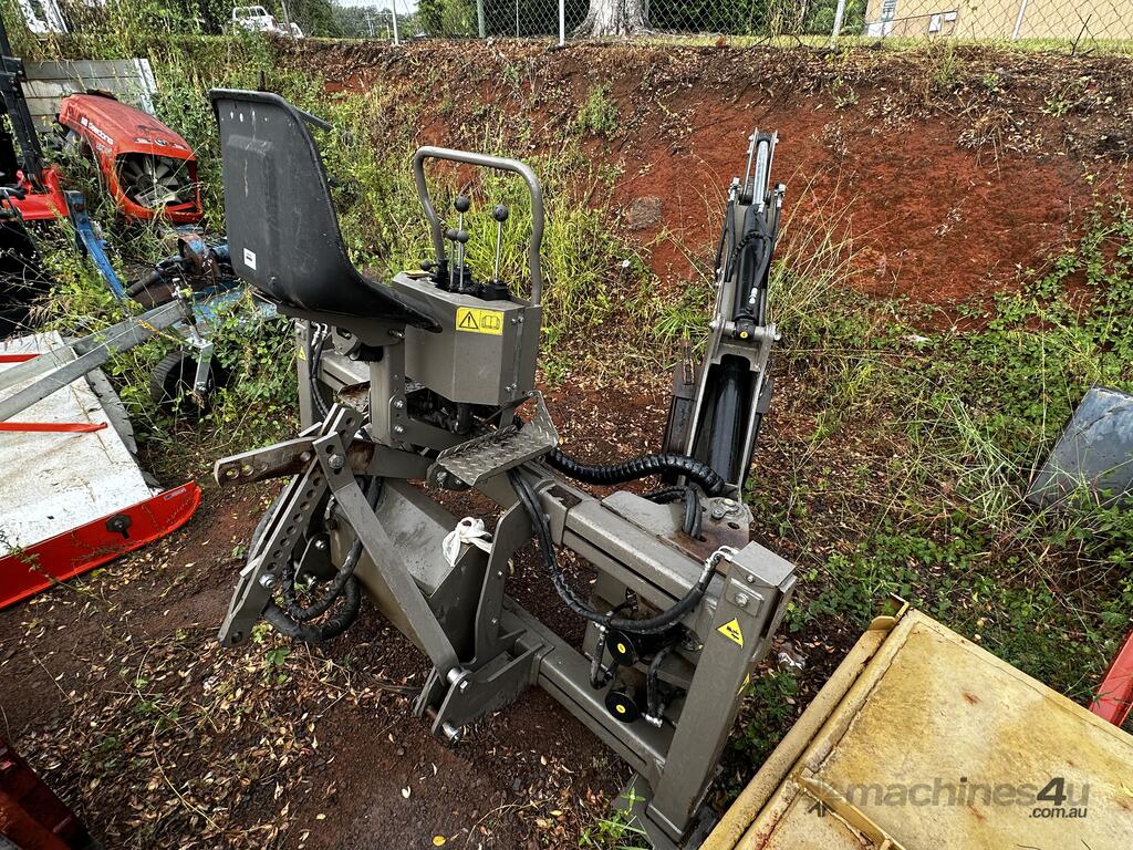 Used 2022 titan C270 3PL Backhoe Attachment (872754)