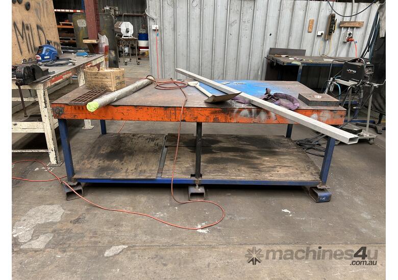 Used Workbench Work Benches (1071855) - Listed on Machines4u