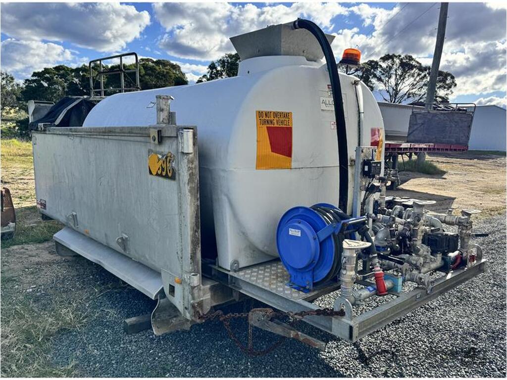 Used ALLQUIP WATER TANK SLIDE IN WITH TIPPER BODY ALLQUIP WATER TANK ...