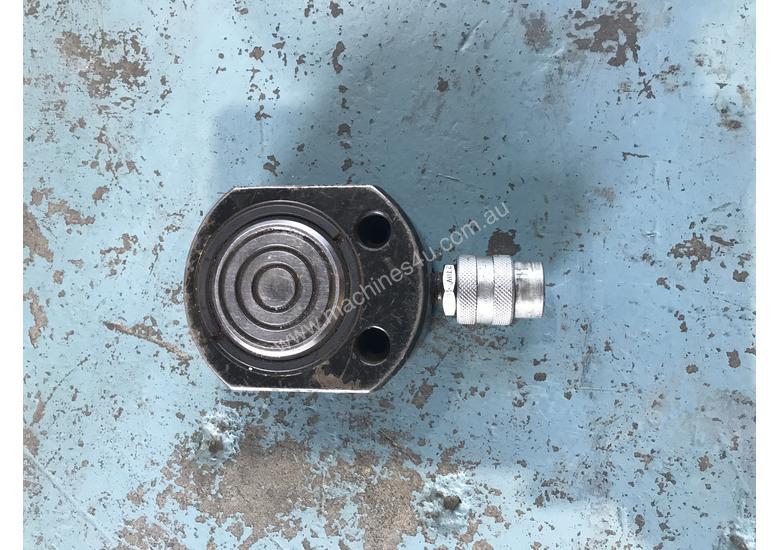 Used durapac Durapac 30 Ton Hydraulic Ram Porta Power Compact Low ...