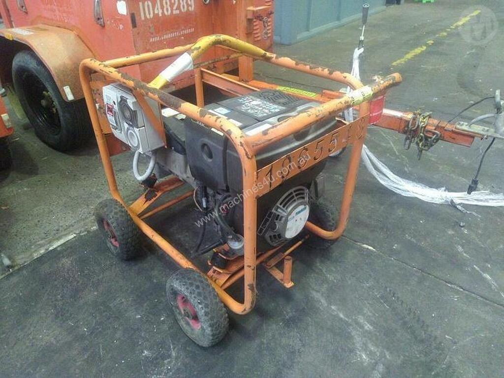 Buy Used crommelins Crommelins Single Phase Generator in , - Listed on ...