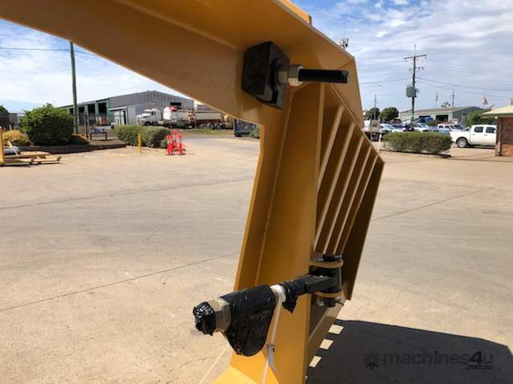 New 2025 gessner Gessner 24 Drive-in Stick Rake to suit a CAT D8R T ...