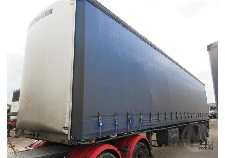 Buy Used maxi trans Maxitrans Freighter Tautliner Trailer in , - Listed on Machines4u