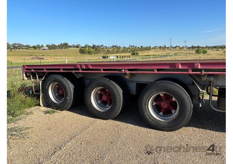 Buy Used 2003 freighter Road Train set up - 45ft Maxitrans Freighter 45ft Loadmaster Flat Top ...