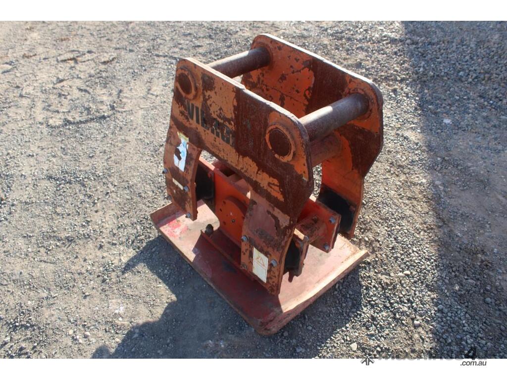 Used 2010 Custom Vibe Plate 20T Plate Compactors (1135356)