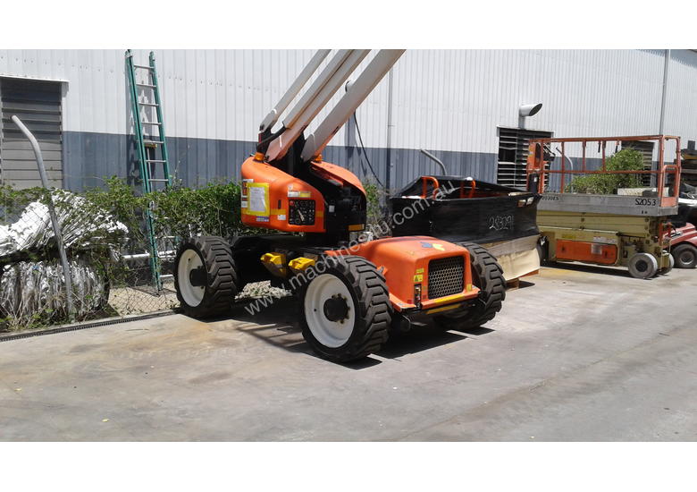 Used 2011 snorkel AB46RT Articulated Boom Lifts in , - Listed on Machines4u