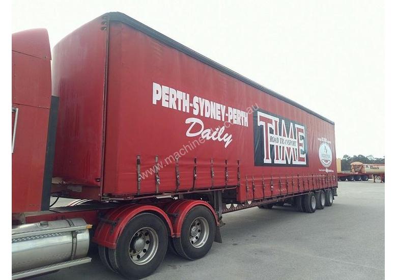 Buy Used maxi trans Maxitrans 45ft Drop Deck Tautliner Truck in , - Listed on Machines4u