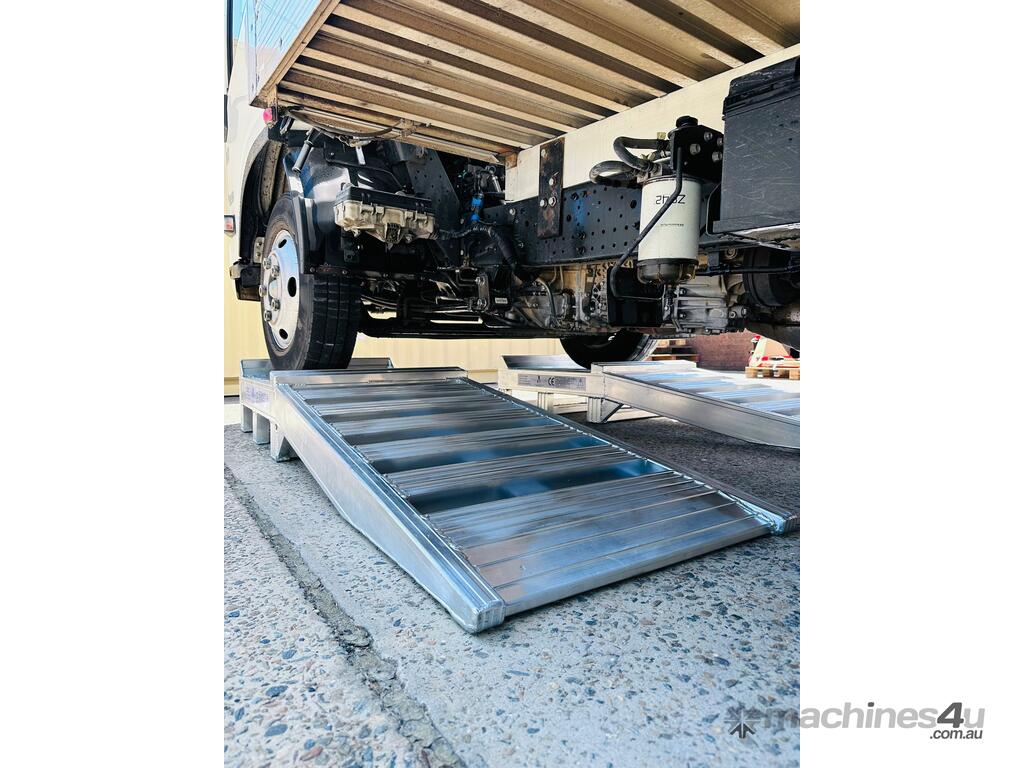 New Tools Galore Truck Wheel Riser Ramps For Single Axle Rear Wheels 8 ...