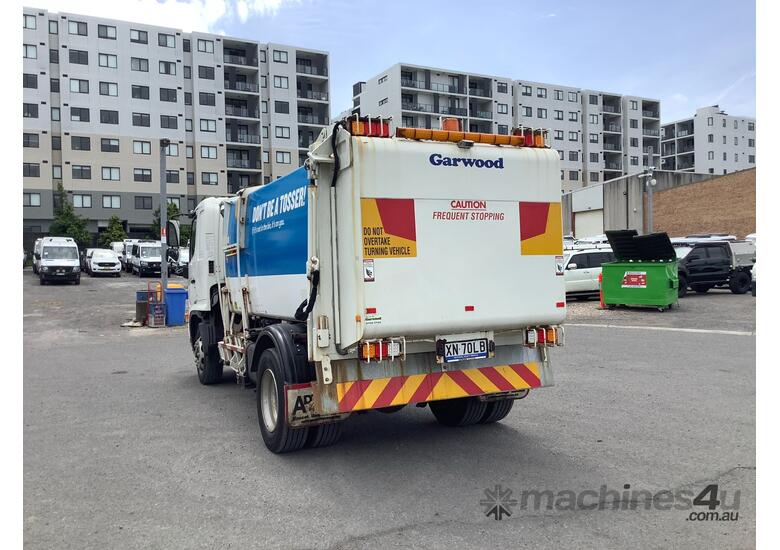 Buy Used 2019 Hino 2019 Hino FE500 1426 Bin Lifter Side Loader ...