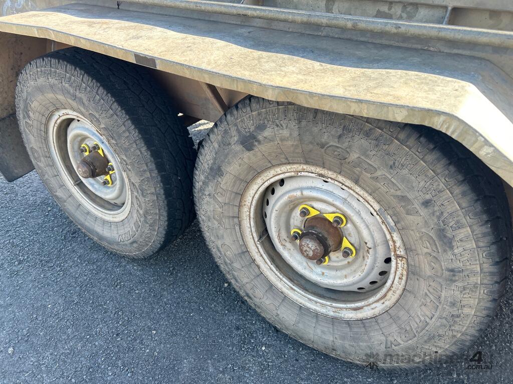 Buy Used 2007 Invader Trailers 2007 Invader Trailers Tandem Axle Box ...