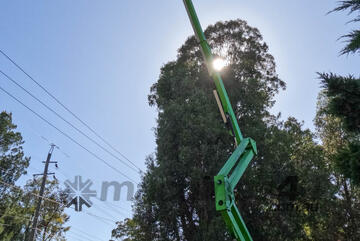 Nifty-lift-elevated-work-platforms hr15-hybrid-4x4 Elevated Work ...