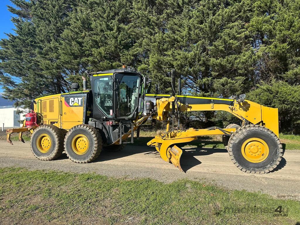 Used 2013 Caterpillar 12M Grader (1117958)