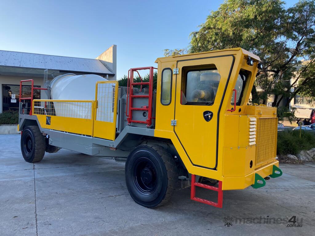 Hire 2008 jacon Transmix 5000 Trucks (1163258)