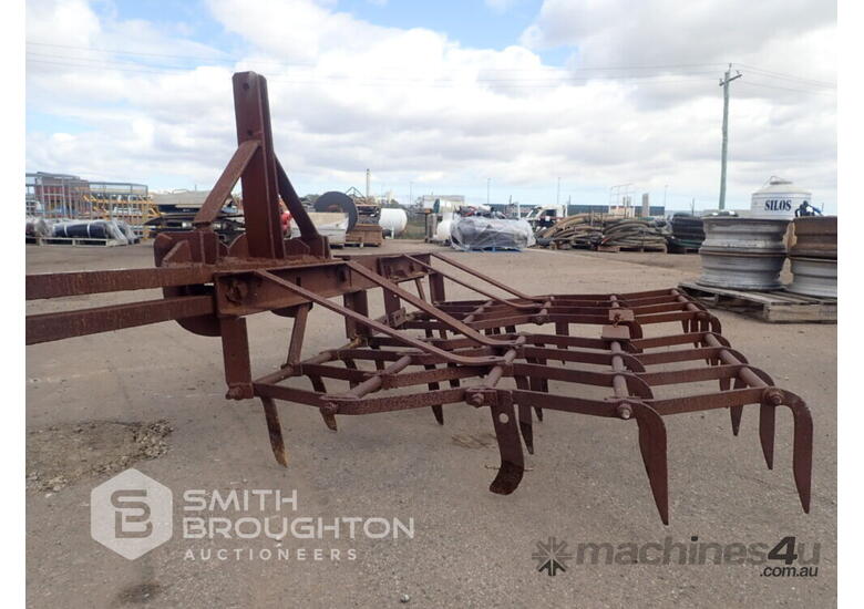 Used 3 POINT LINKAGE SPIKE TOOTH HARROWS 3PL Harrows in , - Listed on ...