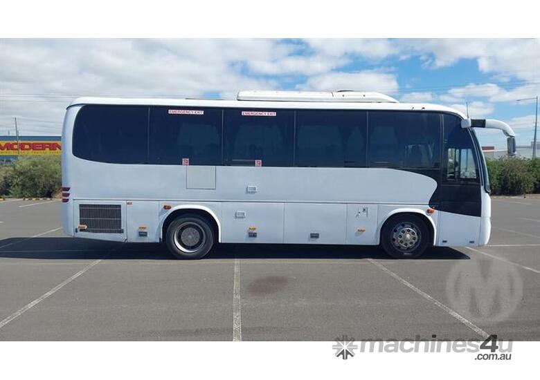Buy Used higer V SERIES Buses (1070459) - Listed on Machines4u