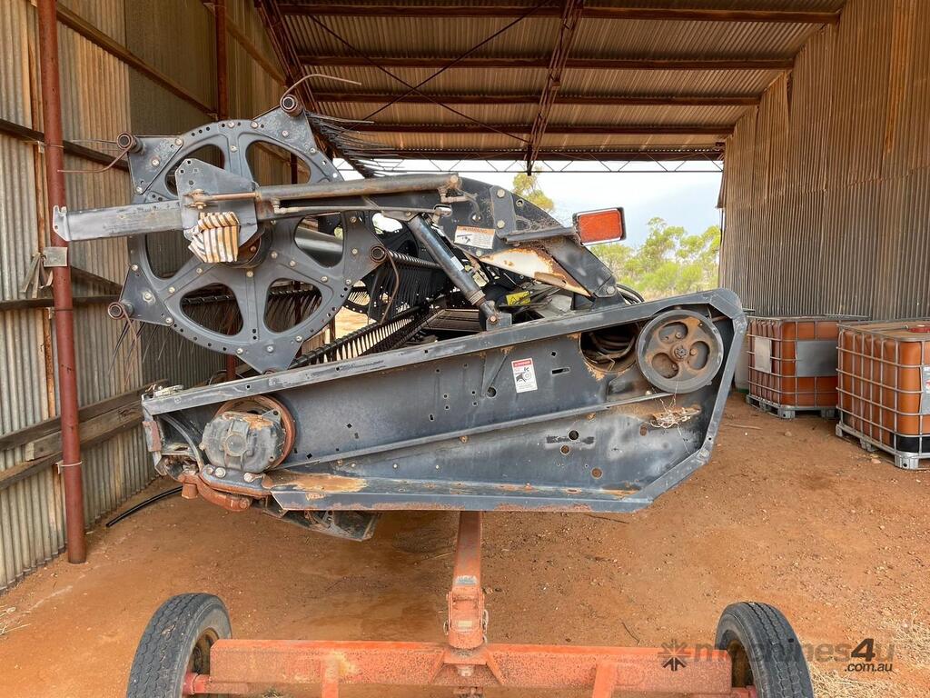 Used 2009 Case IH 2009 CASE IH 2152 40 DRAPER FRONT Harvesting (1137459 ...