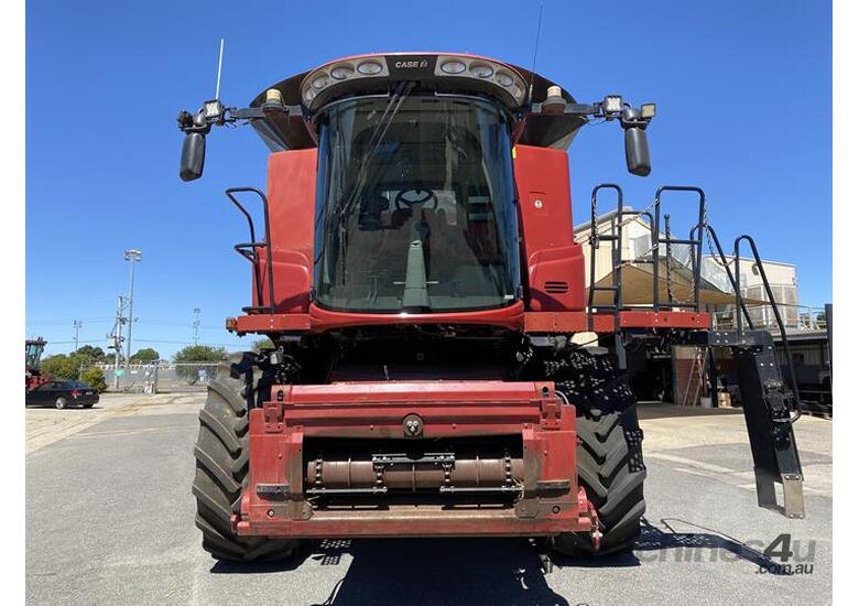 Used Case IH Case IH 8240 Axial Flow Combine Harvester in , - Listed on ...