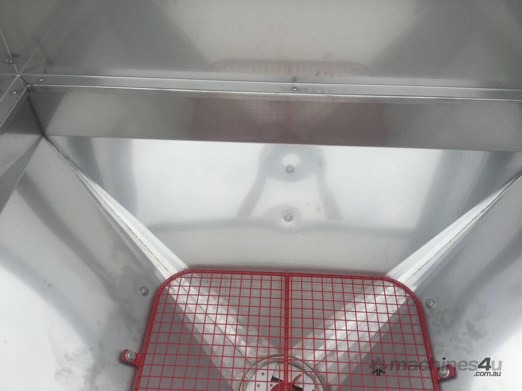 New tuffass Tuffass PNQ 1500 Fertiliser Spreader High-Capacity 1T 1500L ...