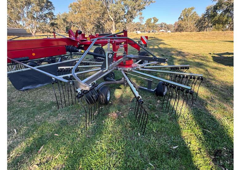 New Massey Ferguson Massey Ferguson RK 762 TRC Rake Hay Rakes Tedders ...