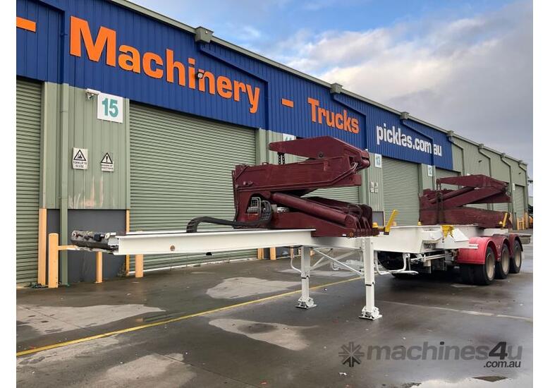 Buy Used 2008 steelbro 2008 Steelbro Tri Axle Side Loader Trailer ...