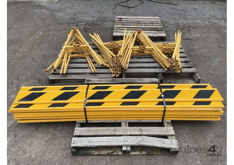 Used Quantity of Road Barricades with Stands in , - Listed on Machines4u