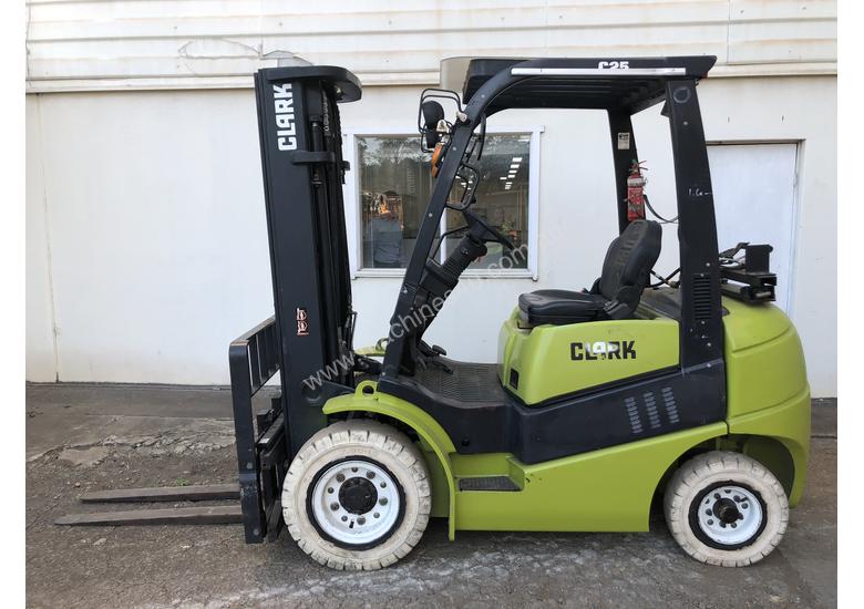 Hire 2011 clark C25L Counterbalance Forklifts in , - Listed on Machines4u