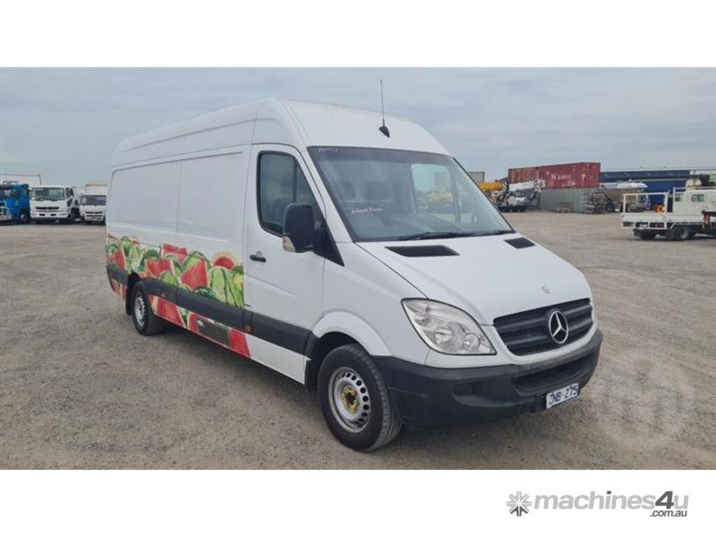 Buy Used mercedes benz Mercedes-Benz Sprinter 313 Vans in , - Listed on ...