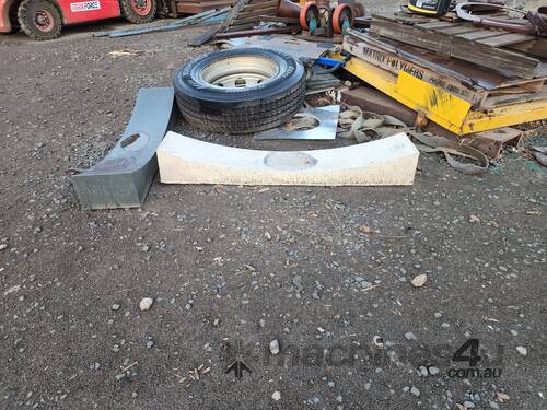 New Lge Qty Poly Tank Chocks Water Tanks in , - Listed on Machines4u