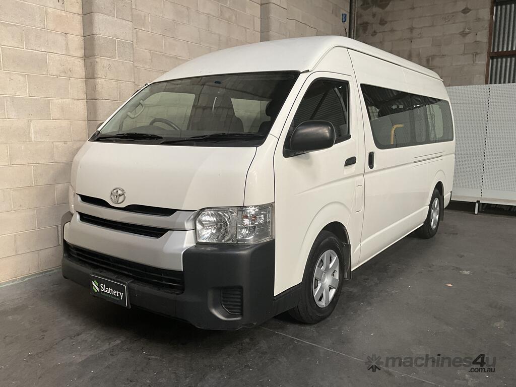 Buy Used Toyota 2016 Toyota Hiace Commuter Diesel Vans (1112160)