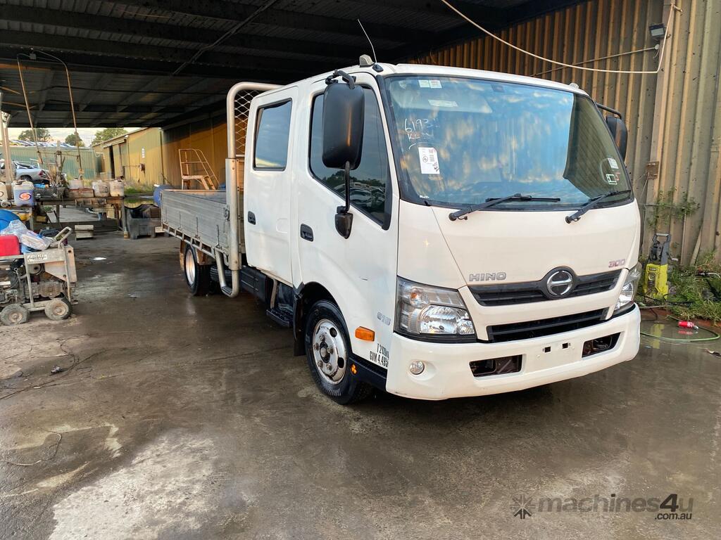 Buy Used 2017 Hino 300 SERIES Trucks (1141060) - Listed on Machines4u