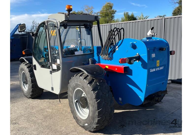 Used 2011 Genie GTH3007 Telehandler in , - Listed on Machines4u
