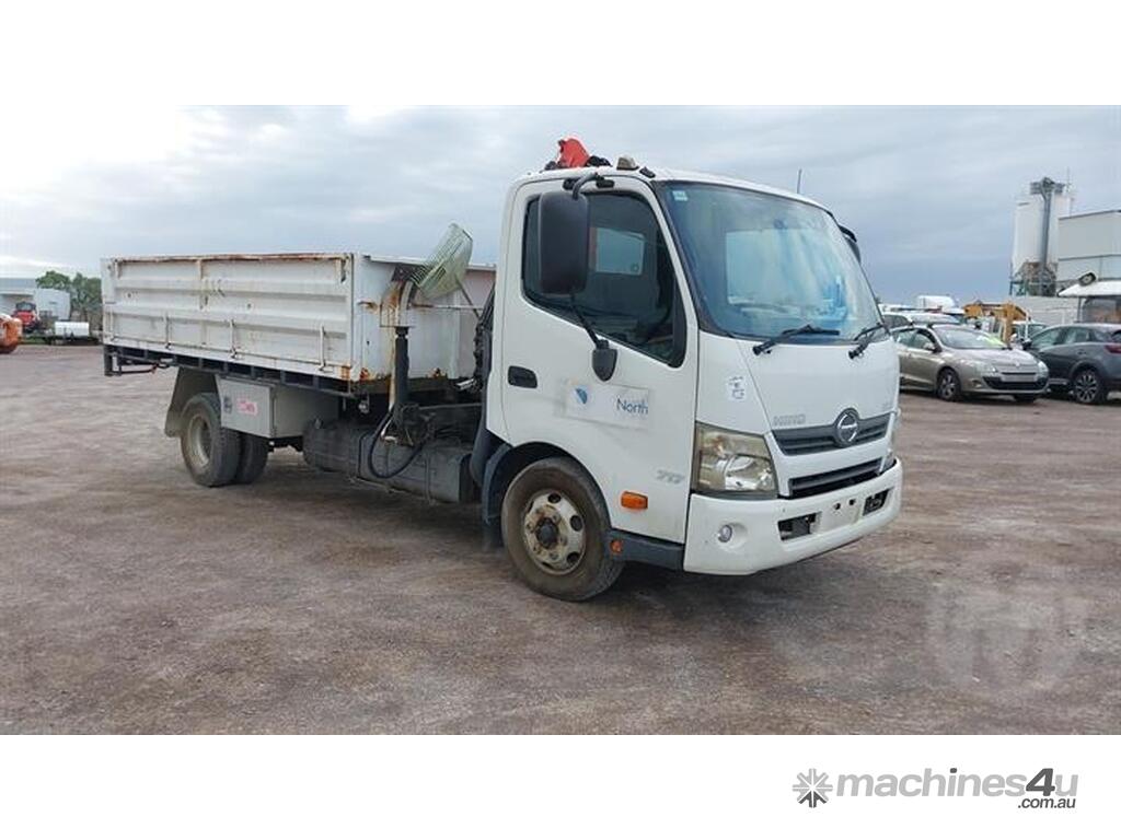 Buy Used Hino Hino 717 Pantech Truck in , - Listed on Machines4u