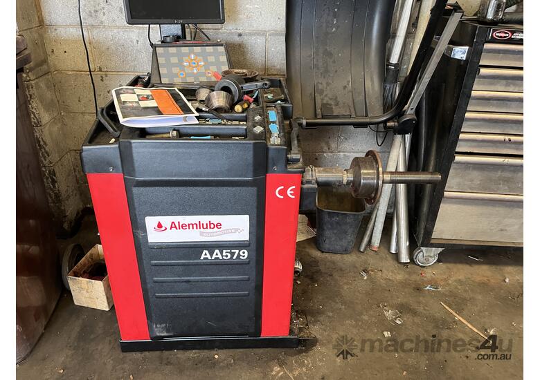 Used Wheel Balancer Excavator Compaction Wheel in , - Listed on Machines4u