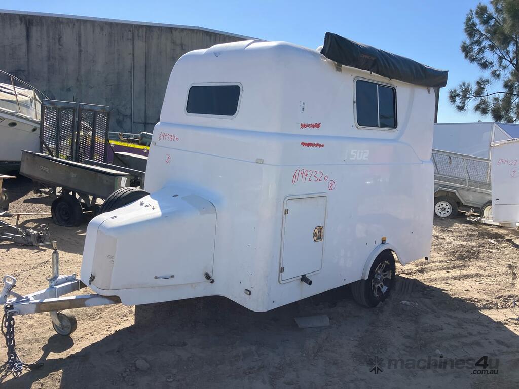 Buy Used 2013 Savel 2013 Savel Elite Single Axle Dog Wash Trailer ...
