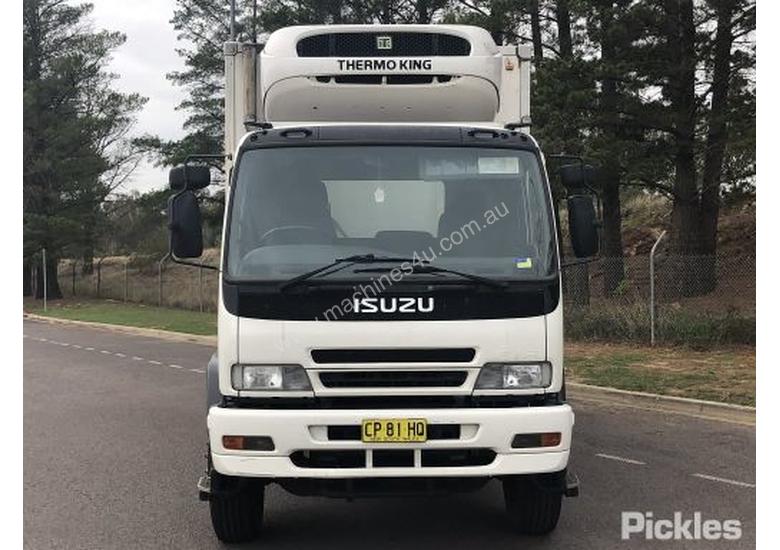 Buy Used Isuzu FVR950 Caravan Trailer in , - Listed on Machines4u