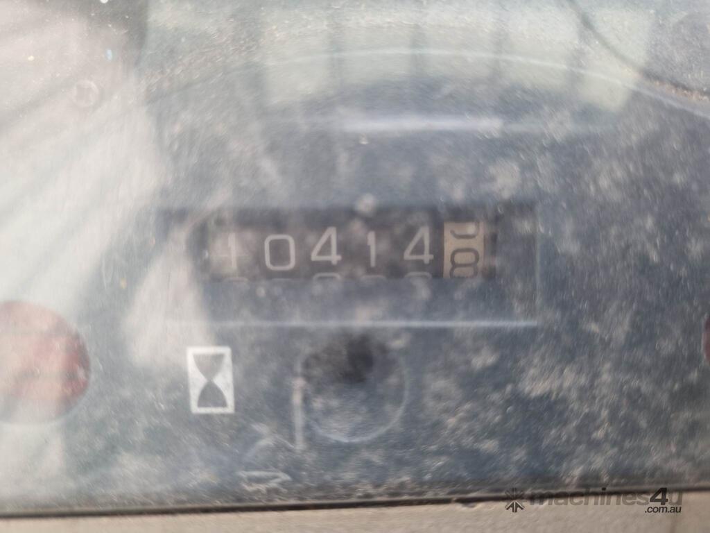 Used komatsu FG25T-14 Counterbalance Forklifts (878661)