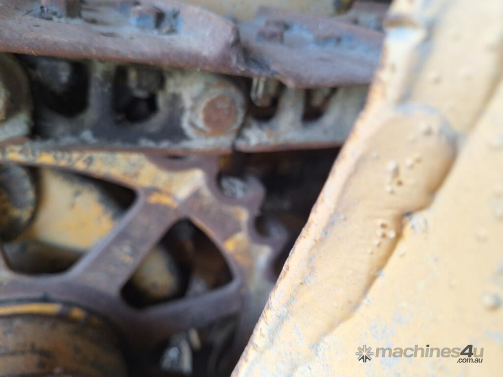 Used Caterpillar D4 Dozer (1095062)
