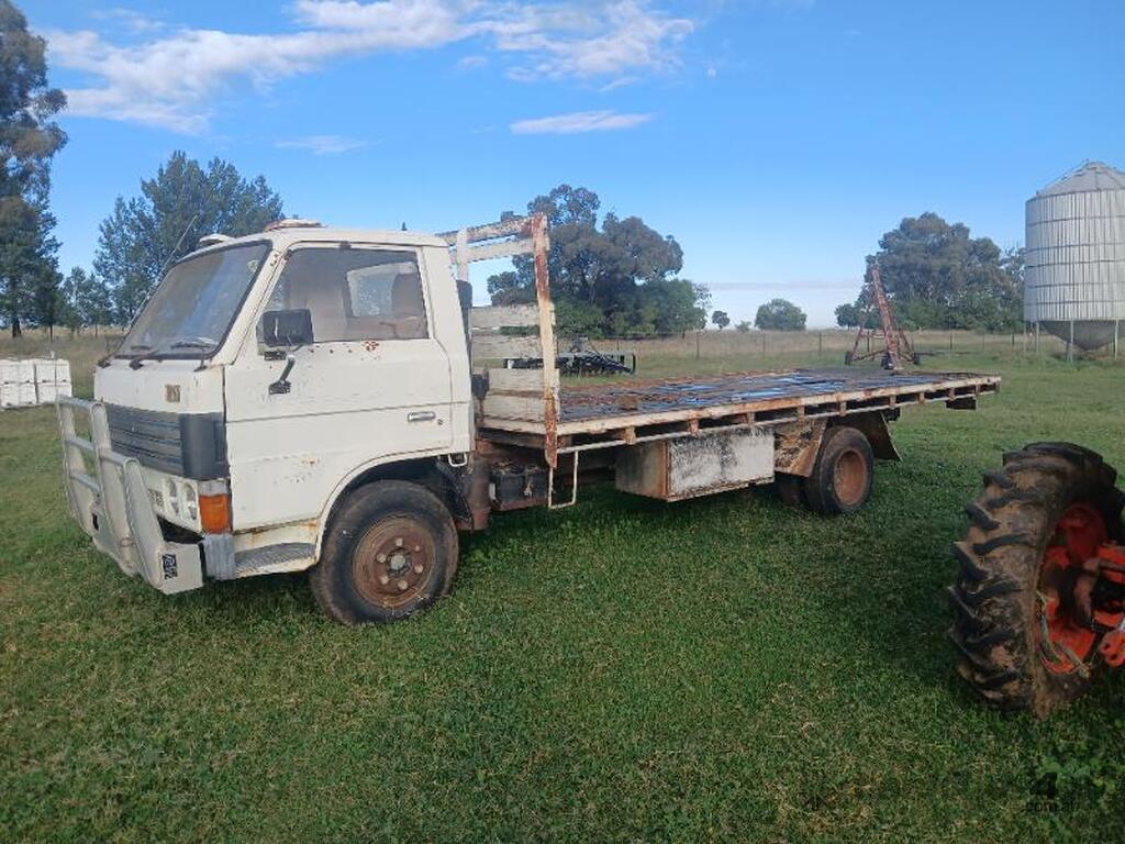 Buy Used mazda T4100 Trucks (1115962) - Listed on Machines4u