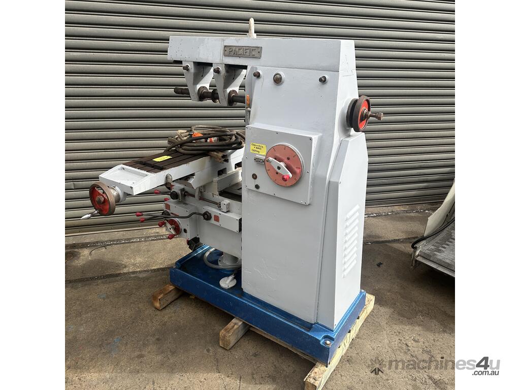 Used pacific PACIFIC Universal Milling Machine 1100 x 240mm Horizontal ...