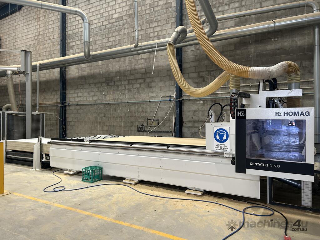 Used 2019 HOMAG Homag 3600 router with feed in and out table Flatbed ...