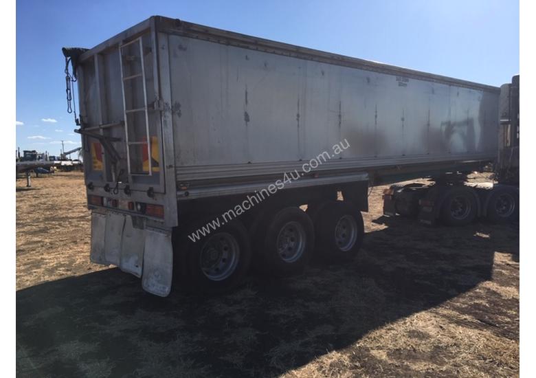 Buy Used custom built Custom built tipper trailer Enclosed Trailers in ...