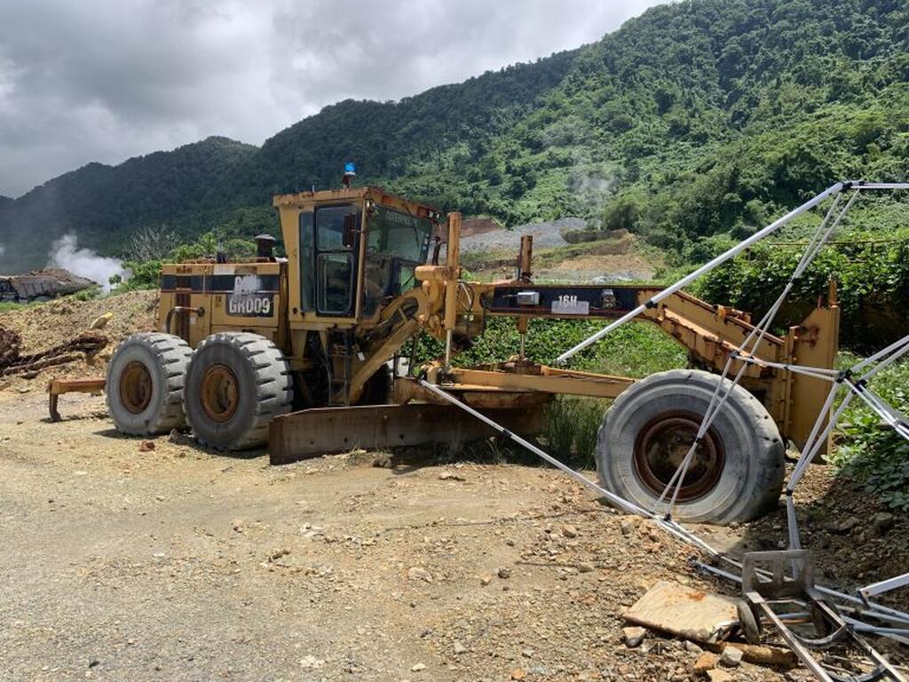 Used 2001 Caterpillar 16H Grader in , - Listed on Machines4u