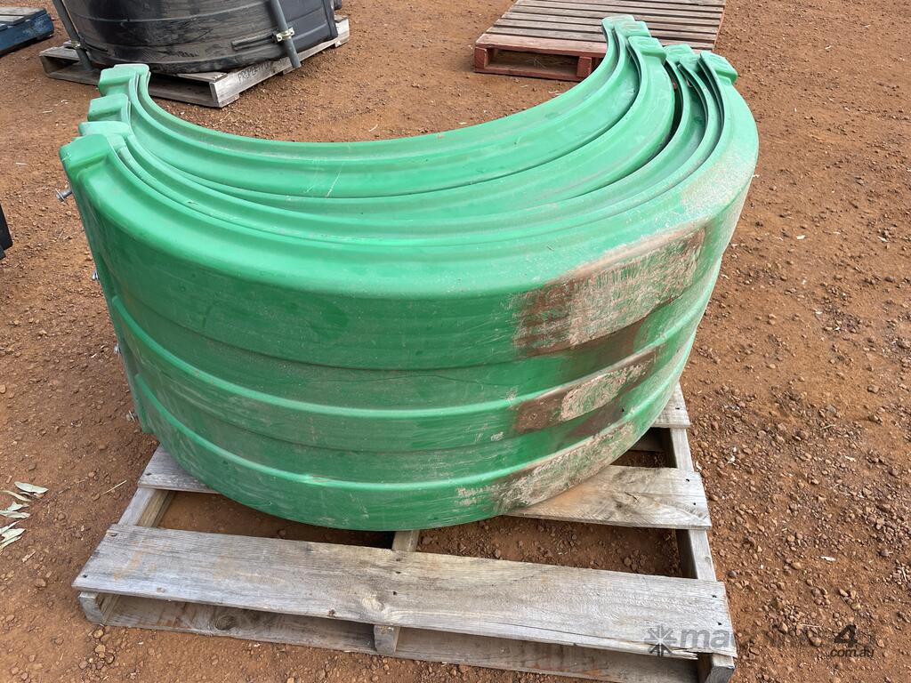 Buy Used Truck Trailer Plastic Wheel Guards Truck Accessories in Roma, QLD