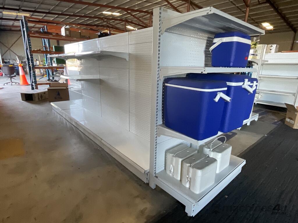 Used Miscellaneous Contents on Shelves Only (1098363)