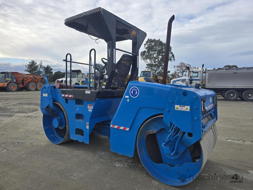 Used 2006 Caterpillar CB434D Double Drum Smooth Rollers (1137763)